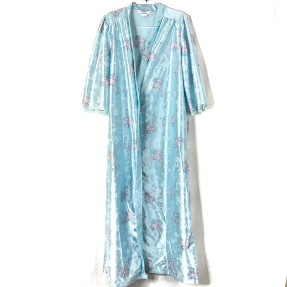 Vintage | Intimates & Sleepwear | Lorraine Vintage Light Blue Floral ...